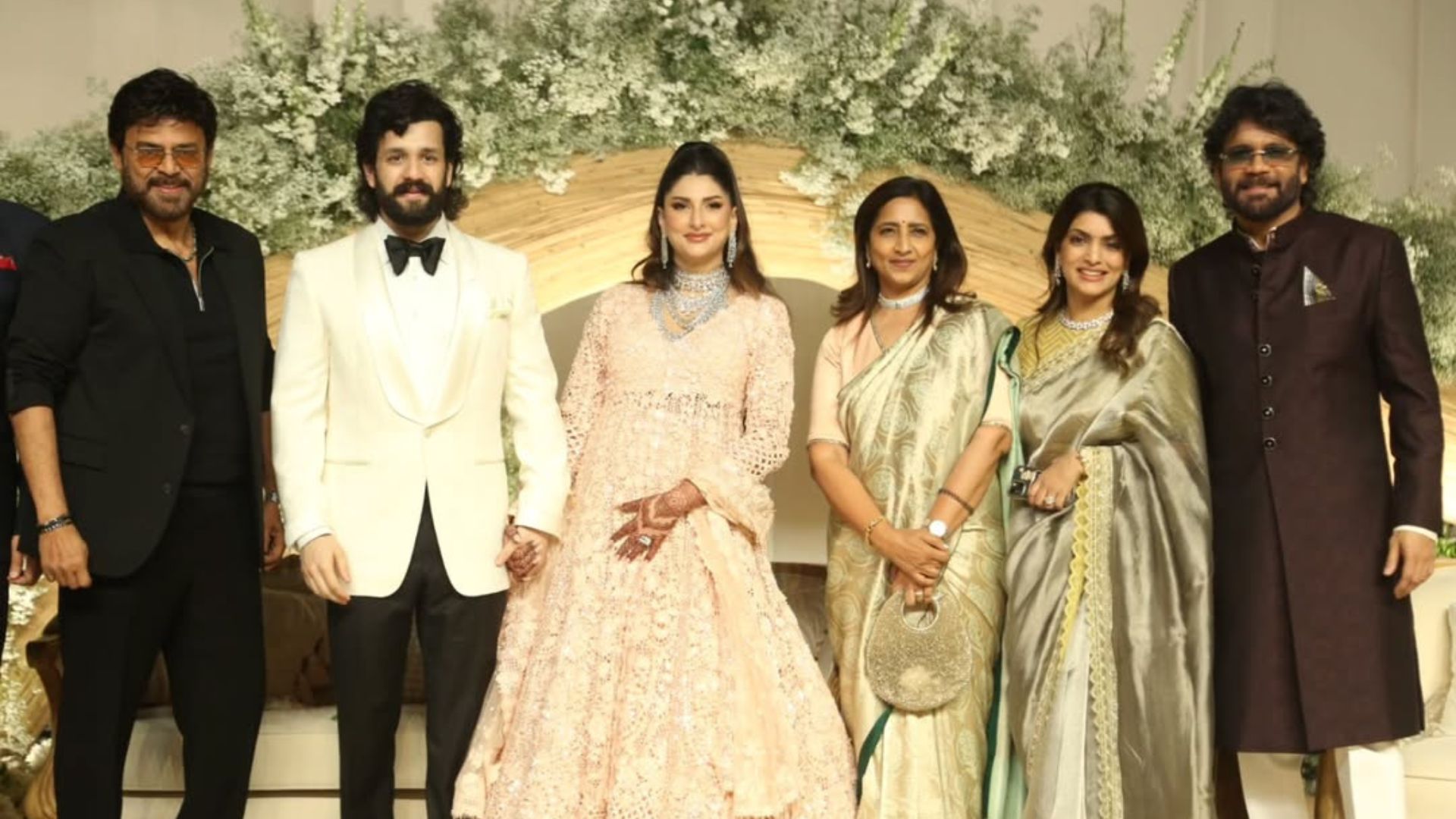 Inside Akhil Akkineni & Zainab Ravdjee's Reception | Manifest India