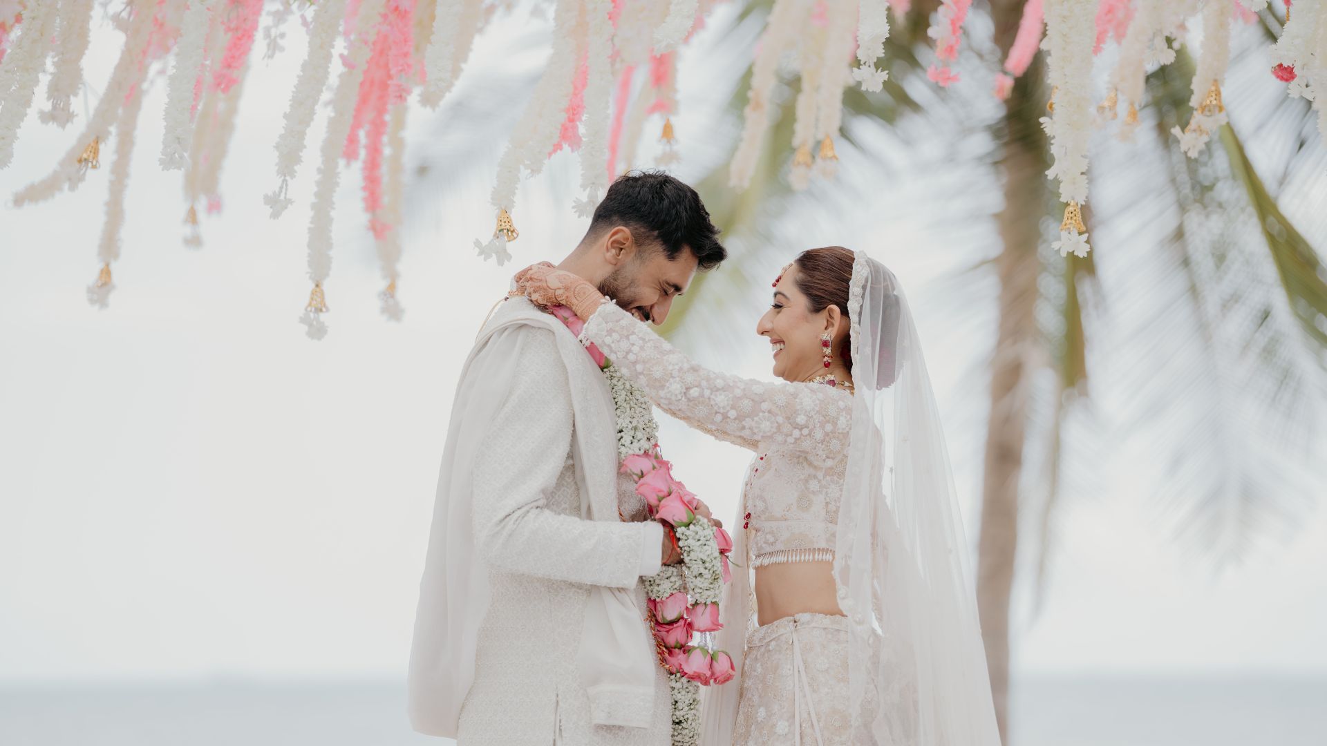 Inside Vishal and Dhwani’s Tropical Yet Traditional Wedding | Manifest ...